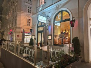 The 16 Best Traditional Austrian Restaurants in Vienna | ViennaList